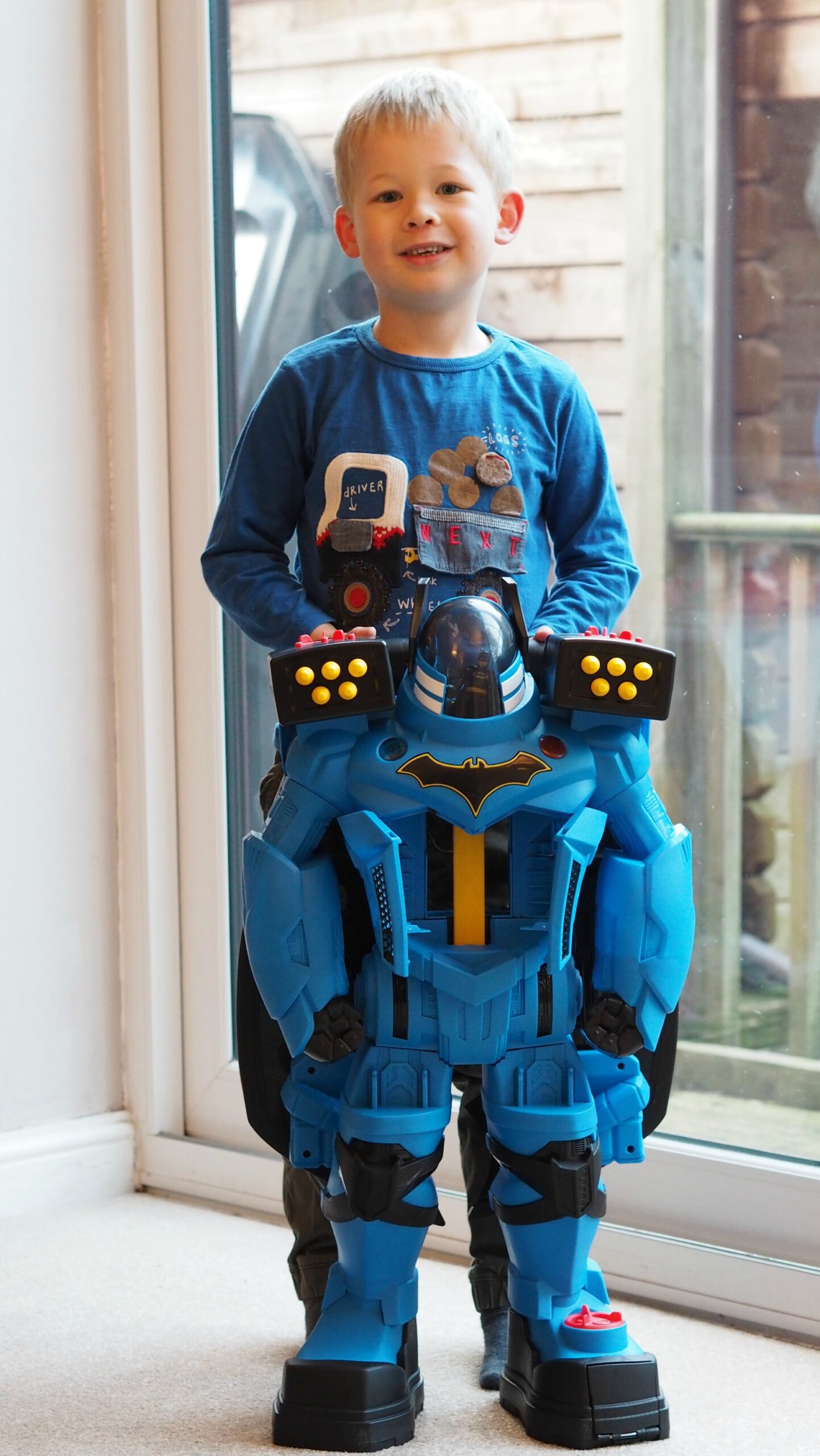 REVIEW: Fisher Price Imaginext DC Super Friends BatBot Xtreme - Laura ...